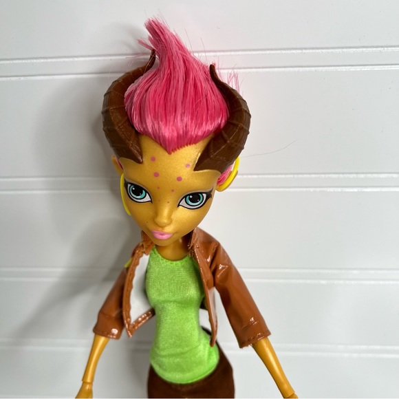 Mattel | Toys | Mattel Monster High Gilda Goldstag Student Disembody ...